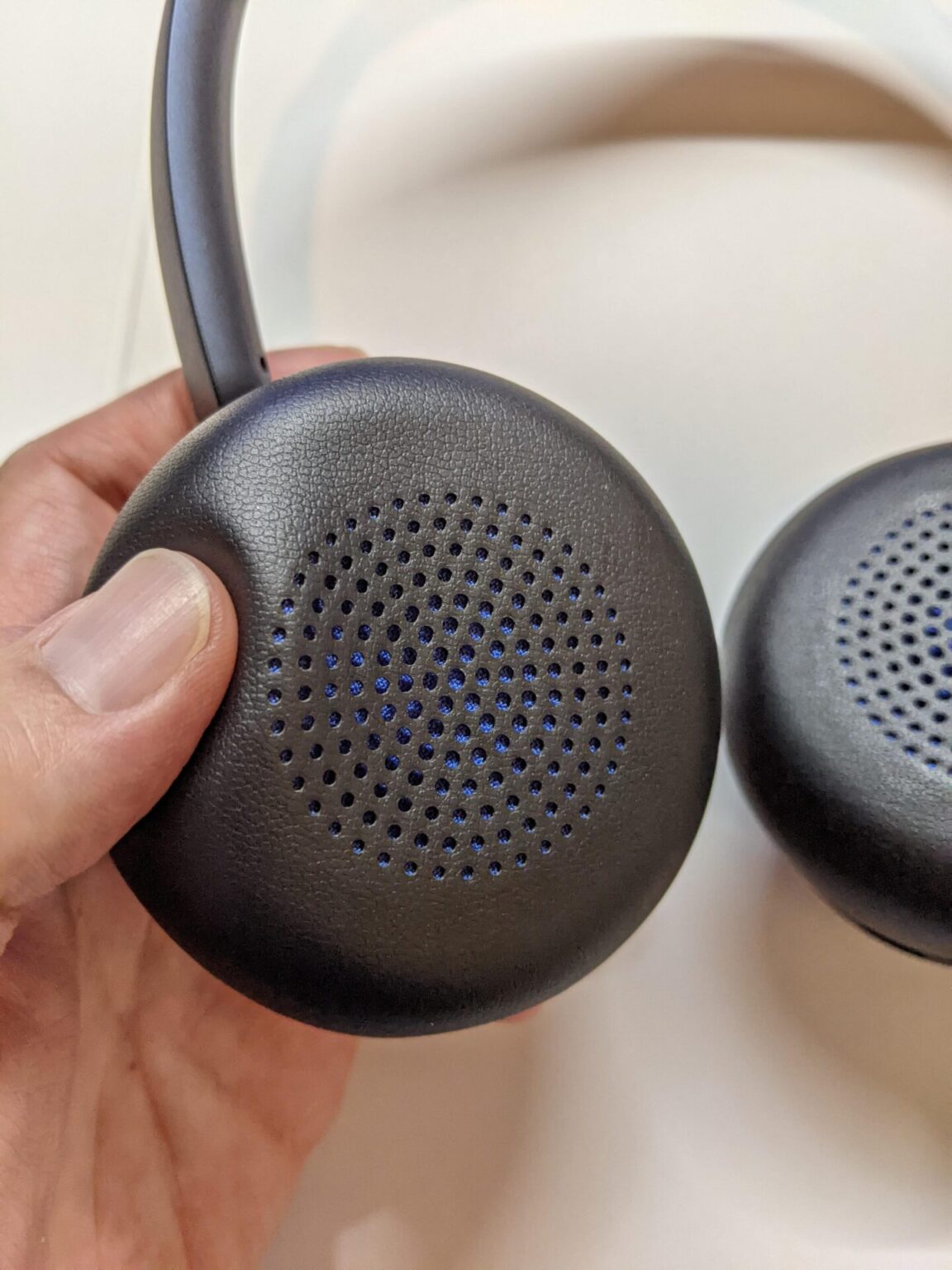 【レビュー/音声あり】テレワークに全振りヘッドセット！Anker PowerConf H700を使ってみた - A-T LOG